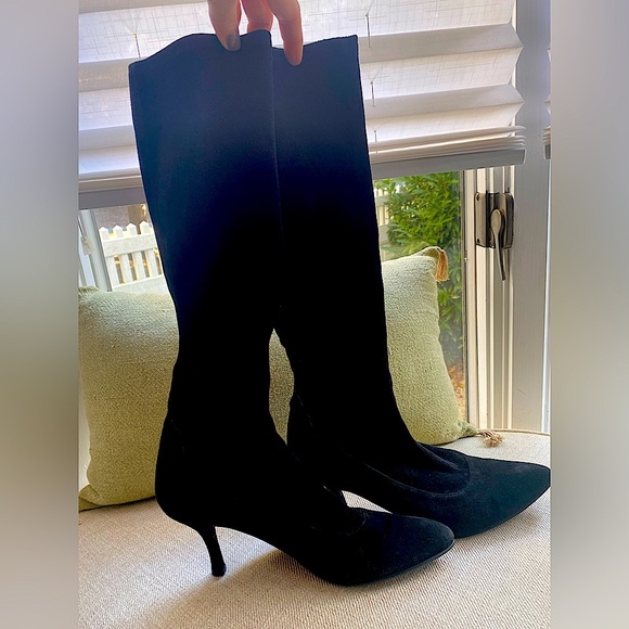 Stuart Weitzman | Shoes | Stuart Weitzman Suede Kitten Heel Boots ...